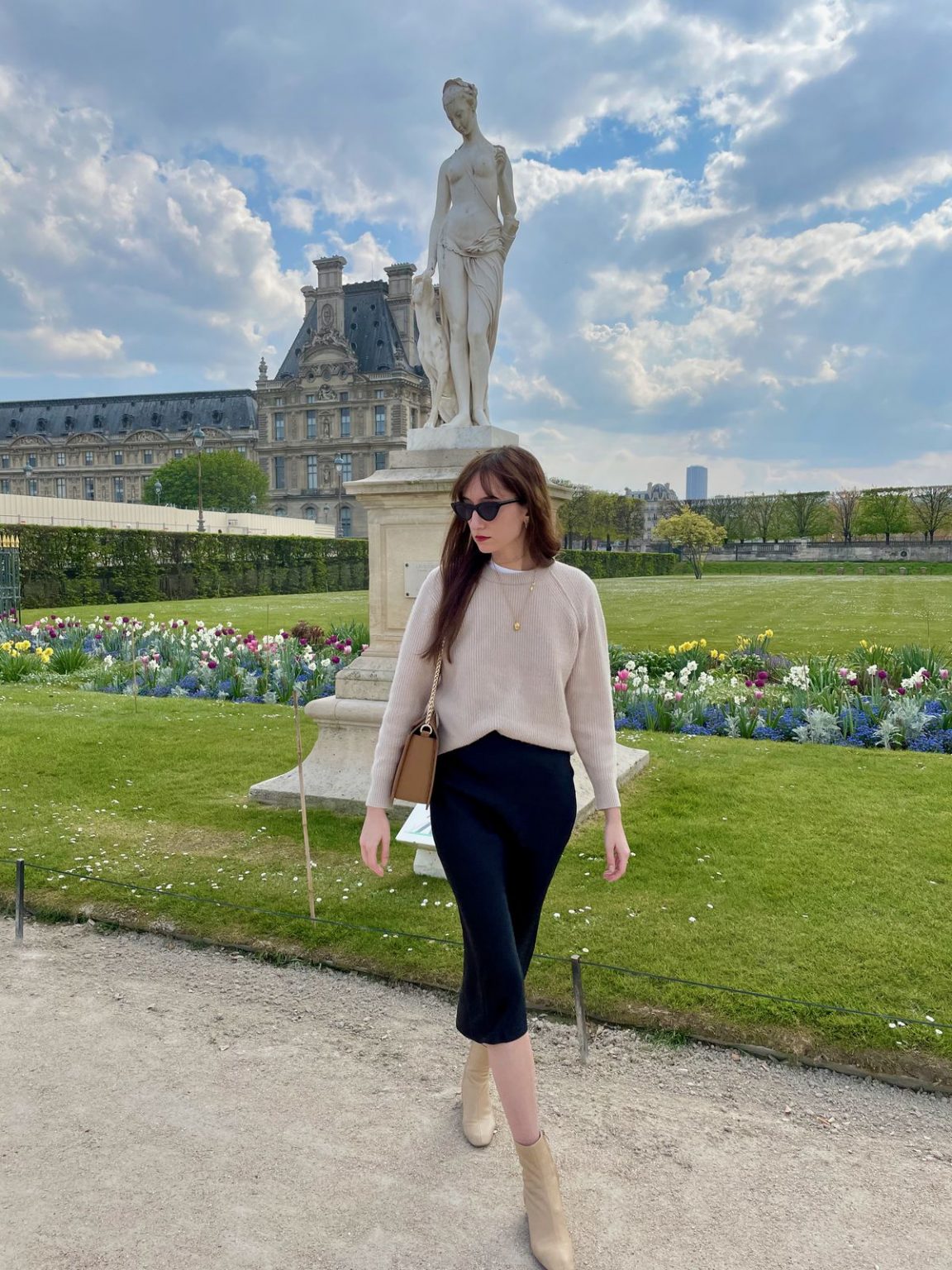 7 Outfits to Wear in Paris in Spring