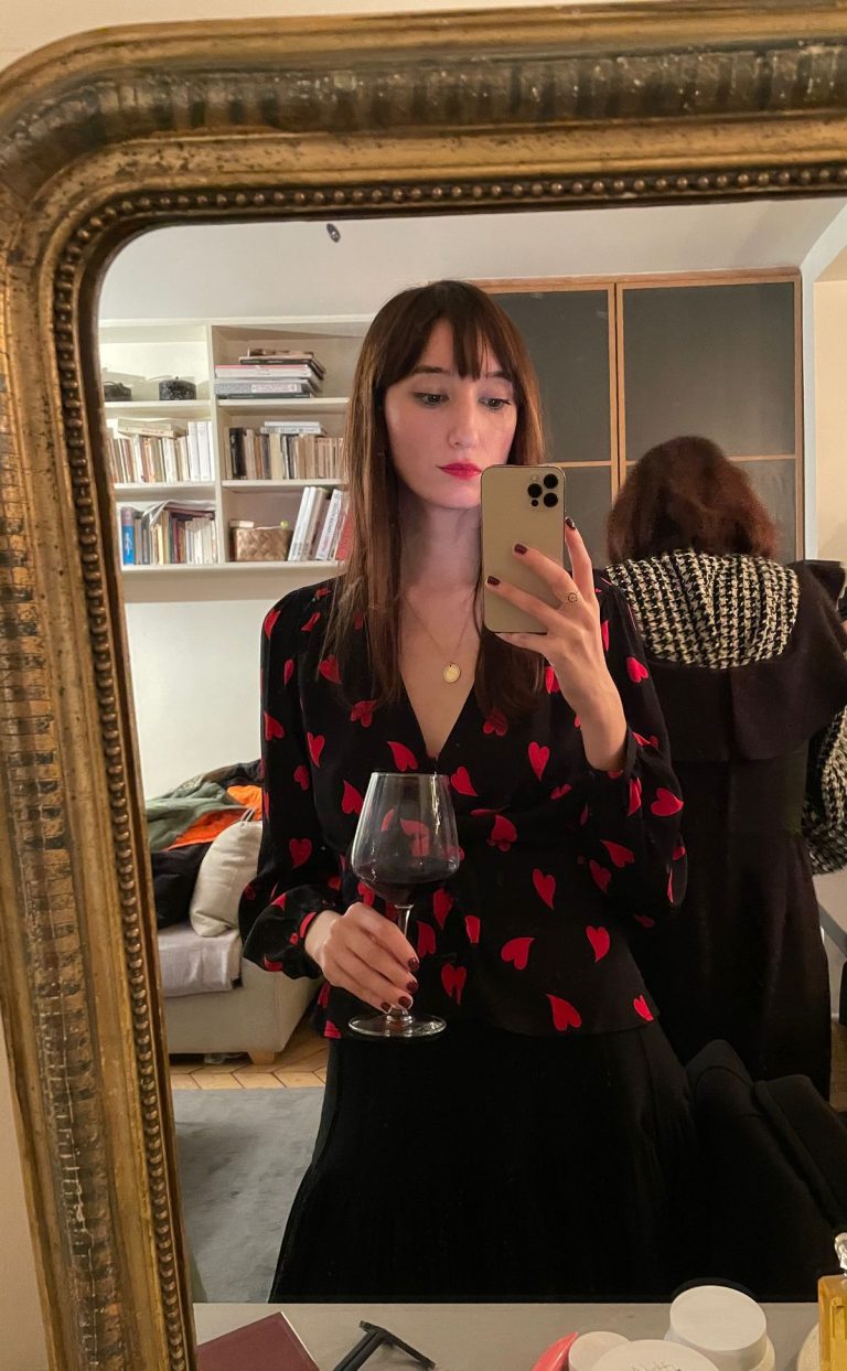 How to Do French Evening Makeup