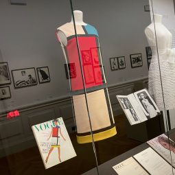 12 French Models with Amazing Style