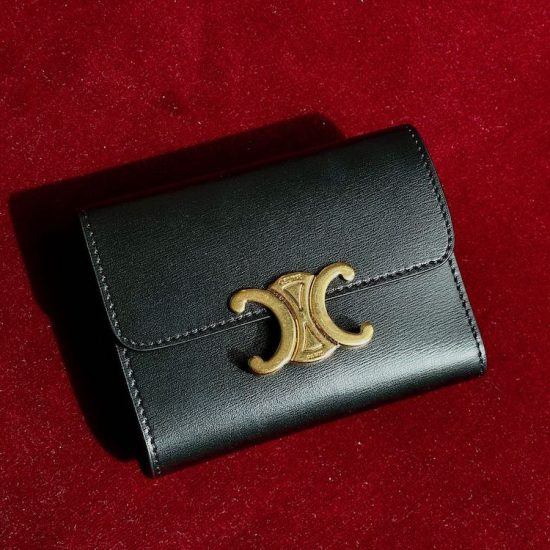 15 Best French Wallets